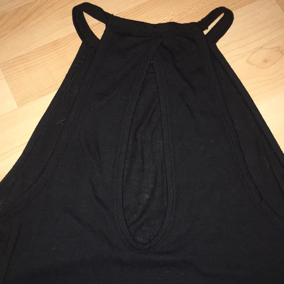 Victoria's Secret | Tops | Victorias Secret Sport Silver Logo Keyhole ...